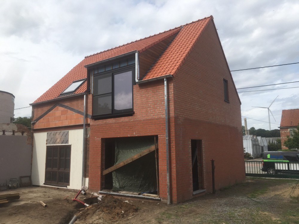 Uitbreiding van een bestaande woning met een extra verdieping - Ralus